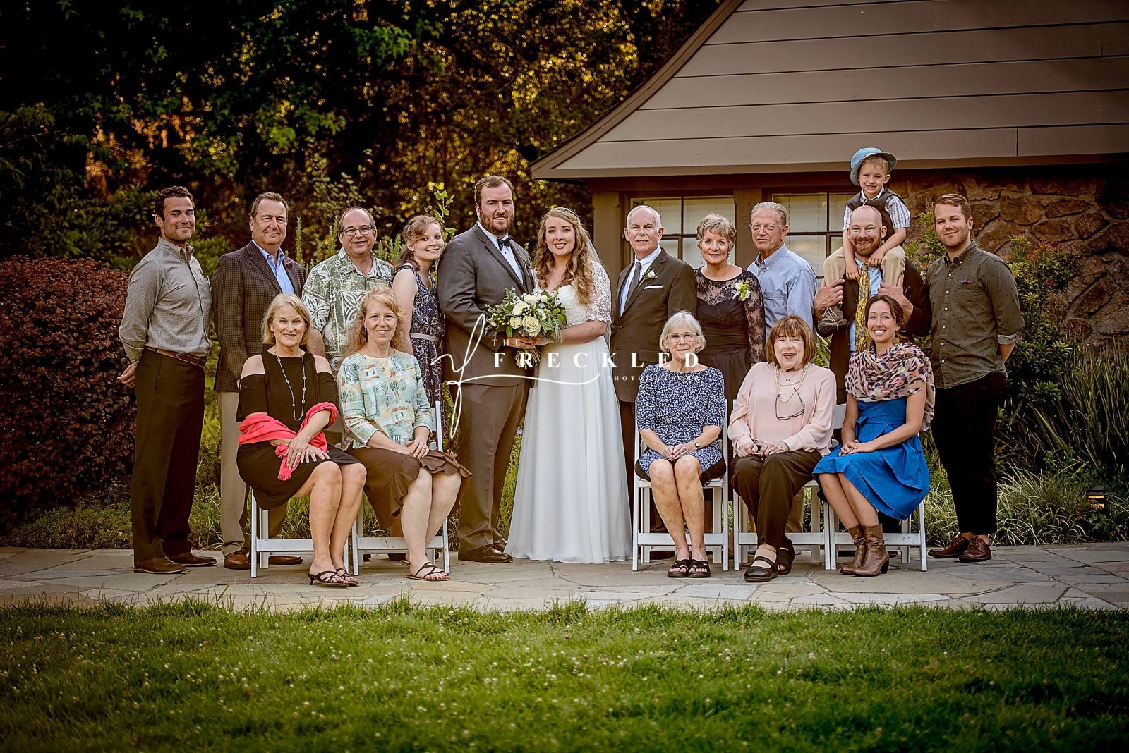 Wedding Family Portraits | Keeping It Simple - The Freckled Photographer